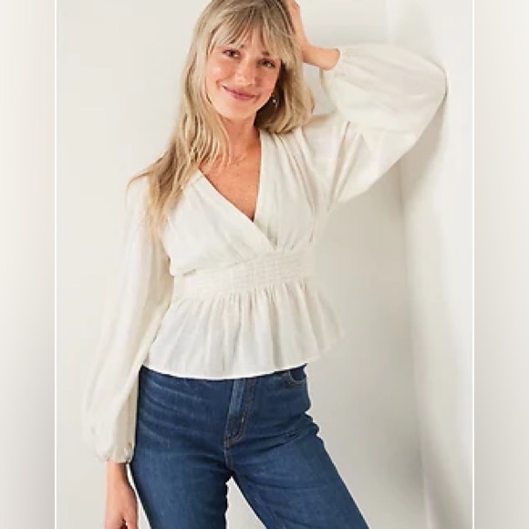 Old Navy | Tops | Nwot Old Navy Deep V Neck Dobby Smocked Blouse | Poshmark